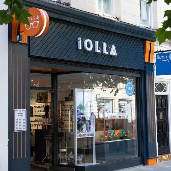 Showroom opening hours & locations